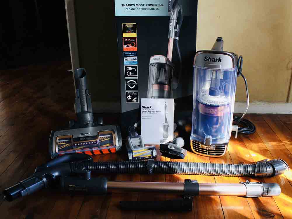 Shark PZ1000 Review: A Vacuum Cleaner with Bite | Harvey Norman