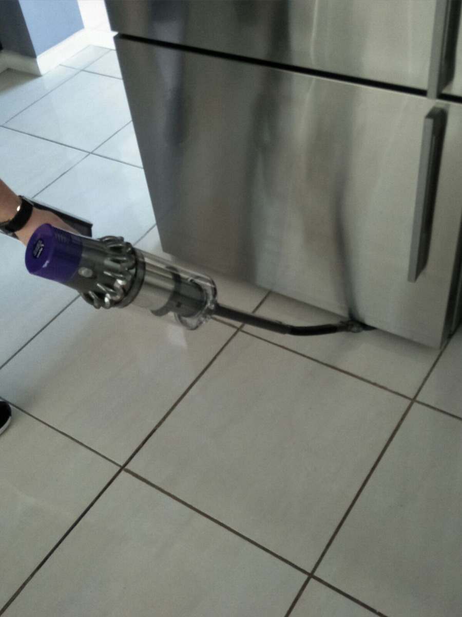 Dyson Cyclone V10 – The Absolute In Cordless Vacuum Cleaning | Harvey ...