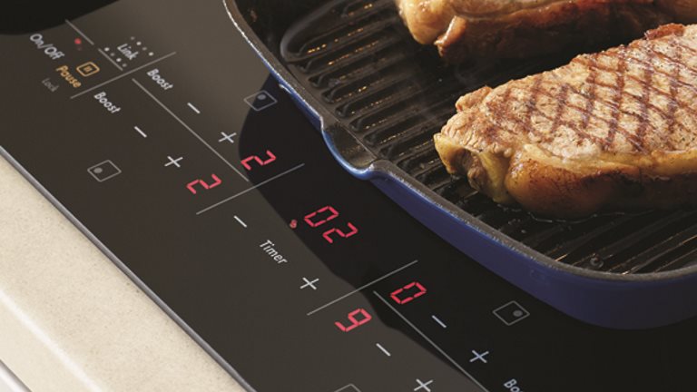 Induction vs Ceramic Cooktop Buying Guide | Harvey Norman