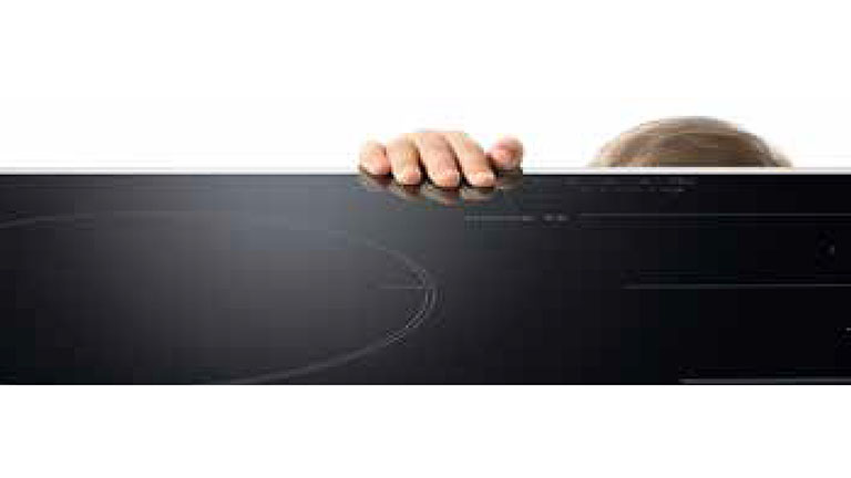 Induction vs Ceramic Cooktop Buying Guide | Harvey Norman