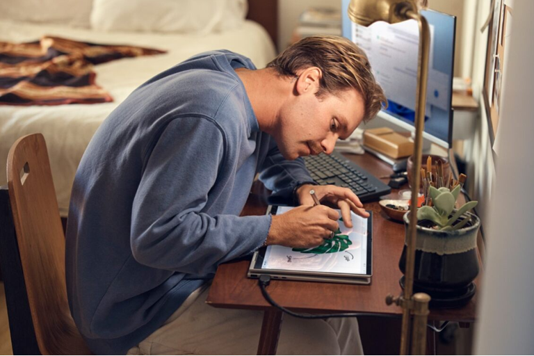 HP Envy x360 EVO 15.6-inch OLED i5-1335U /16GB/512GB SSD 2 in 1 Device ...