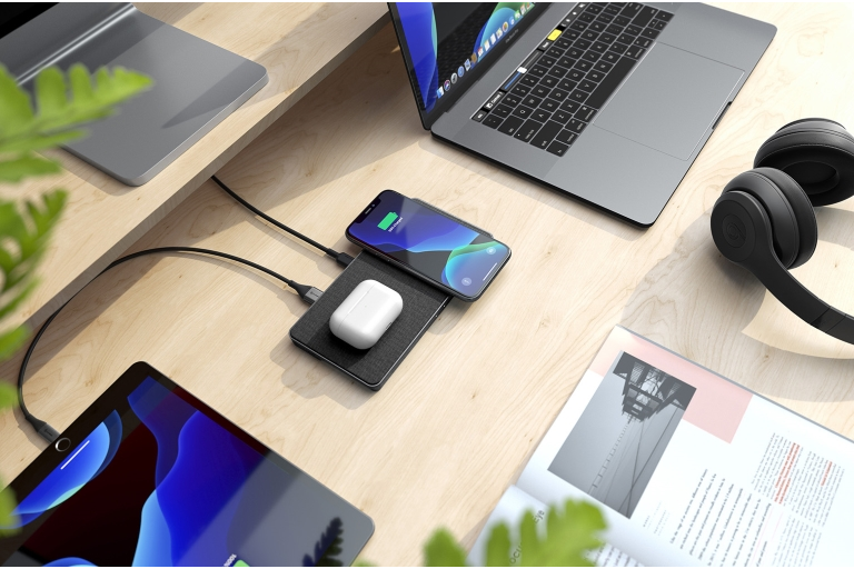 Alogic 3-in-1 Wireless Charging Dock with USB-A Charging Port | Harvey ...