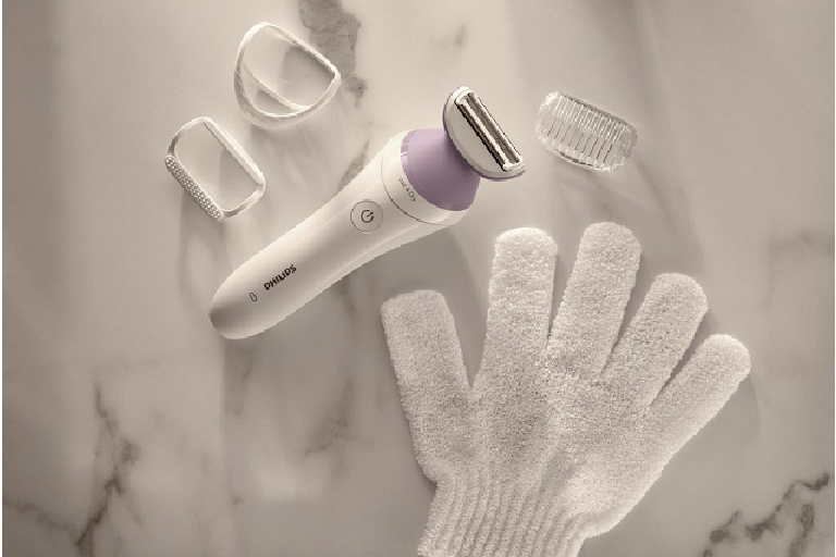 Philips Series 6000 Wet & Dry Lady Shaver | Harvey Norman