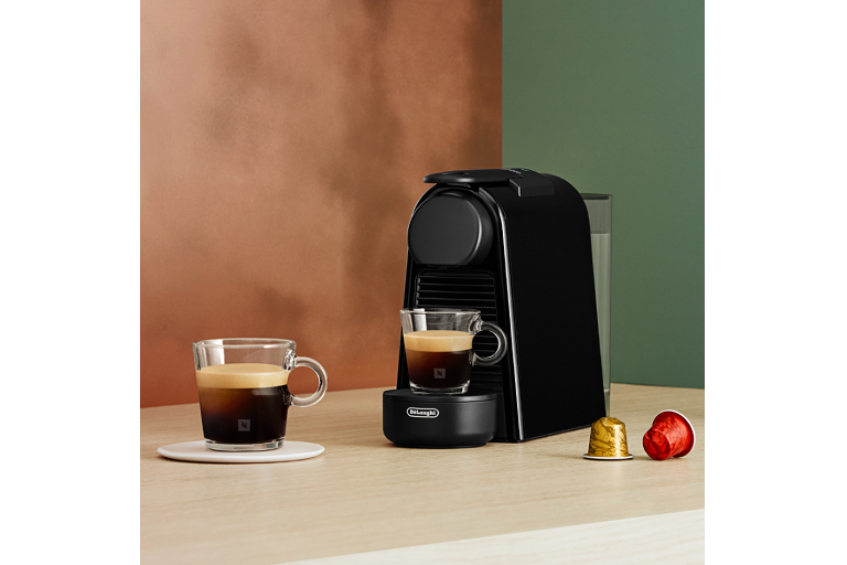 Nespresso Essenza Mini Coffee Machine with Milk Frother by DeLonghi ...