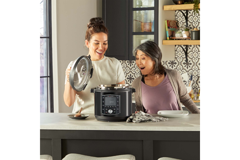 Instant Pot Pro 5.7L Multicooker | Harvey Norman
