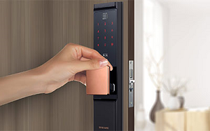 Samsung SHP-DR708 Wi-Fi Biometric Mortise Smart Lock | Harvey Norman