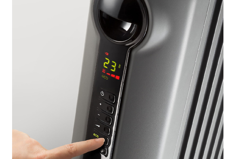 De'Longhi 1500W Radia S Digital Oil Column Heater | Harvey Norman